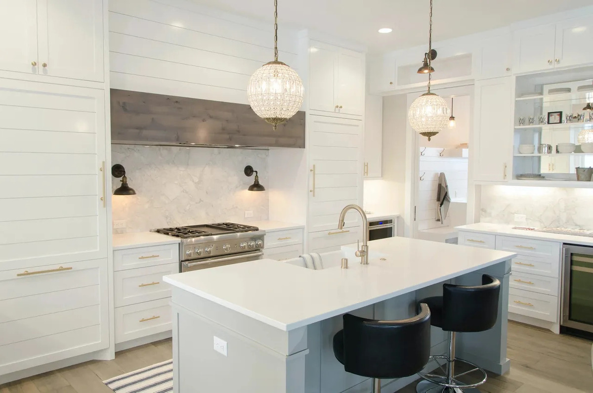 The Pros And Cons Of Kitchen Countertop Materials - Tyger Remodeling